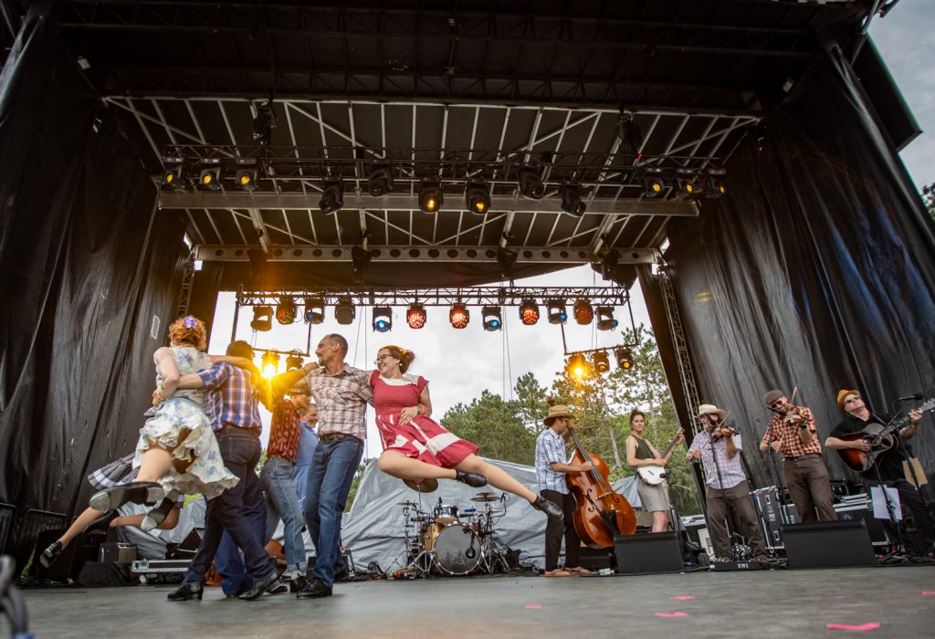 Book Us Now! – Wild Goose Chase Cloggers